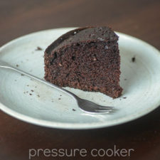 Cake - How to bake chocolate cake on gas recipes
