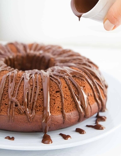 BEETROOT AND CHOCOLATE CAKE: EASY, HEALTHY, MOIST! recipes - Cakes and ...