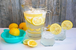 How to cut lemon slices for water recipes - Ingredient